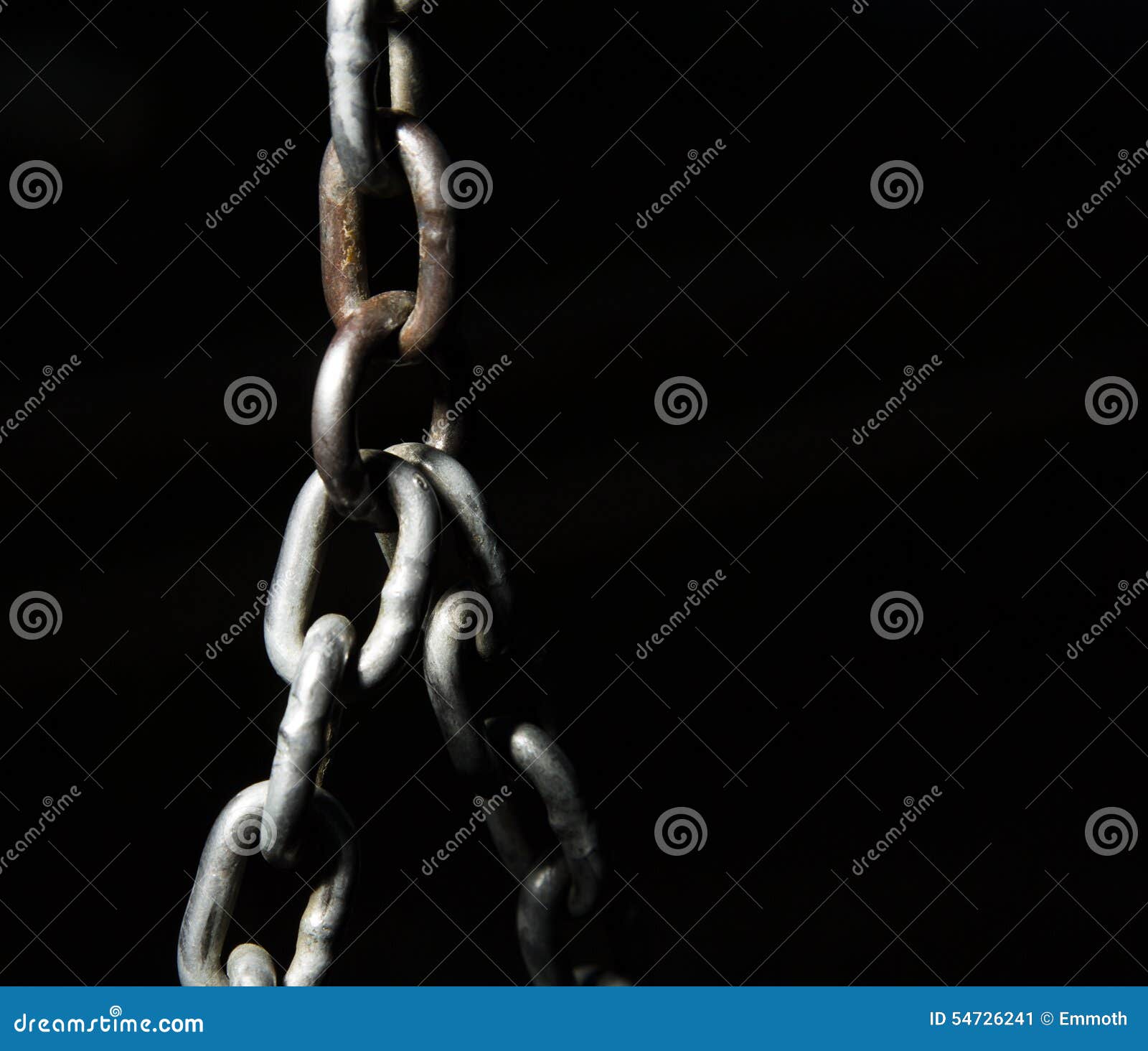 Chain Splitting in Two stock image. Image of strong, weakest - 54726241