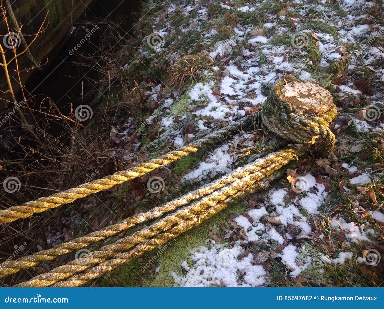 The Chain Stroking the Boat Stock Photo - Image of boat, structures ...