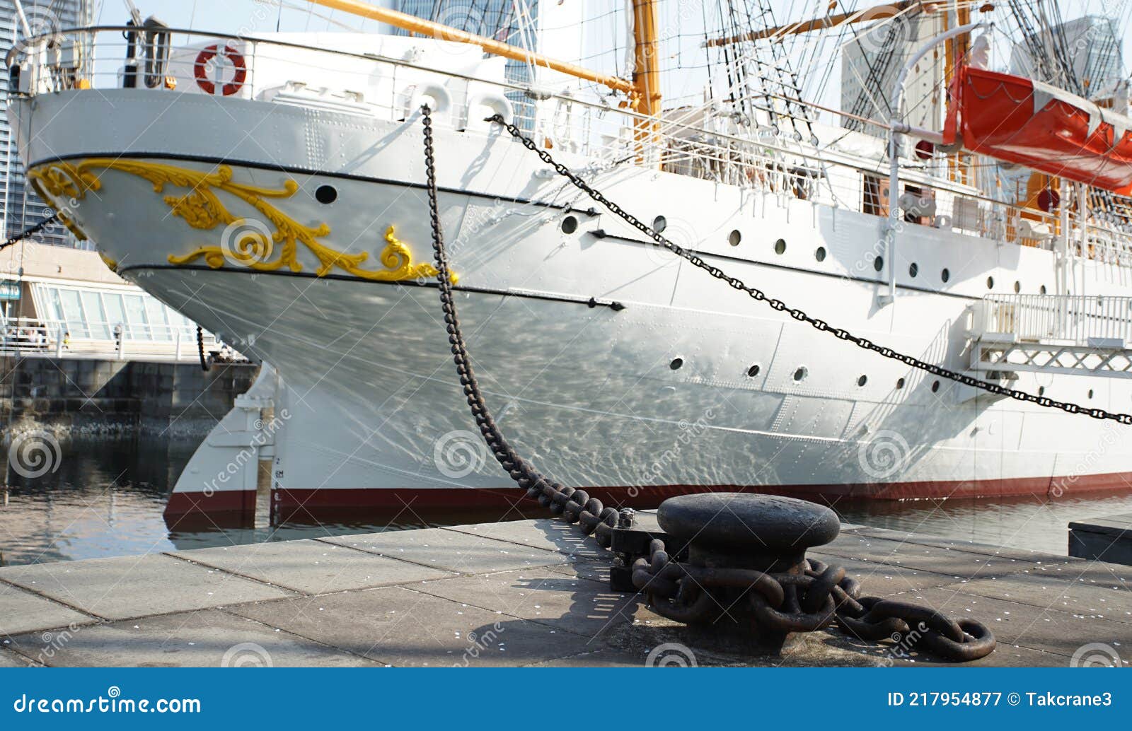 Harbor Chain editorial photography. Image of view, chain - 217954877