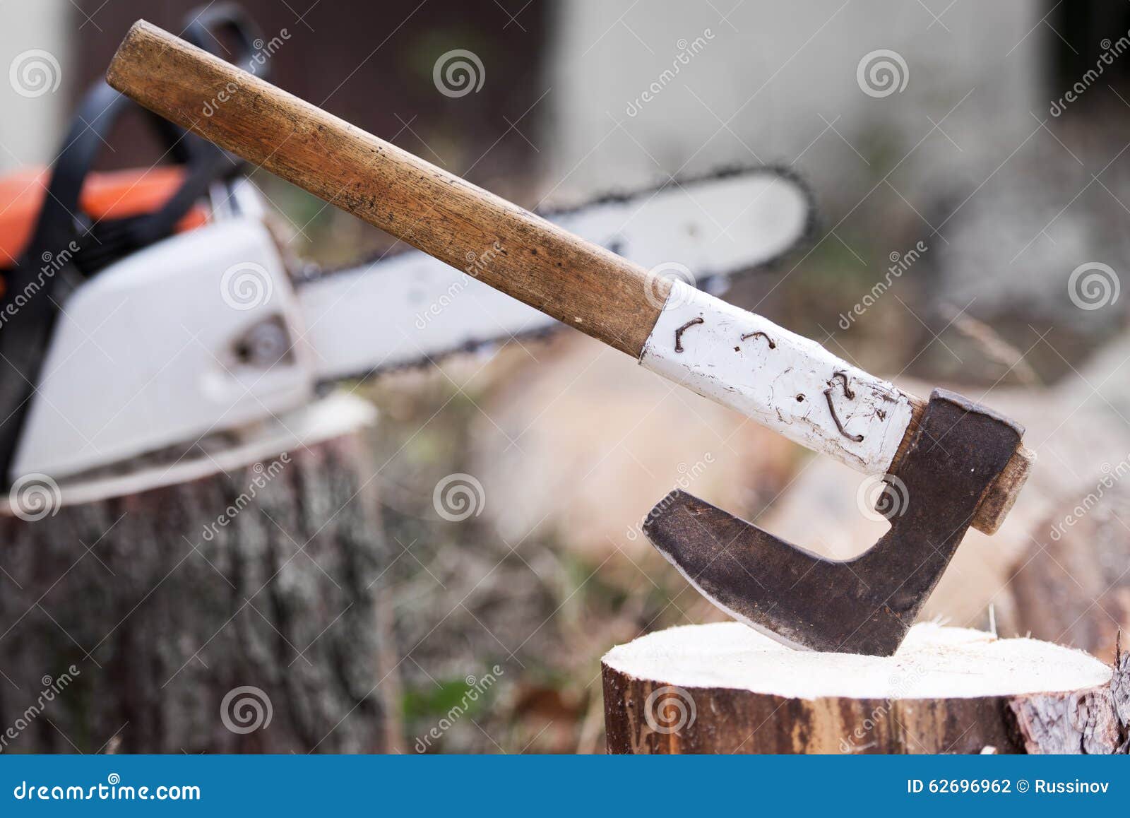 Chainsaw Blade Cutting Log of Wood Stock Photo - Image of cutting, bark ...