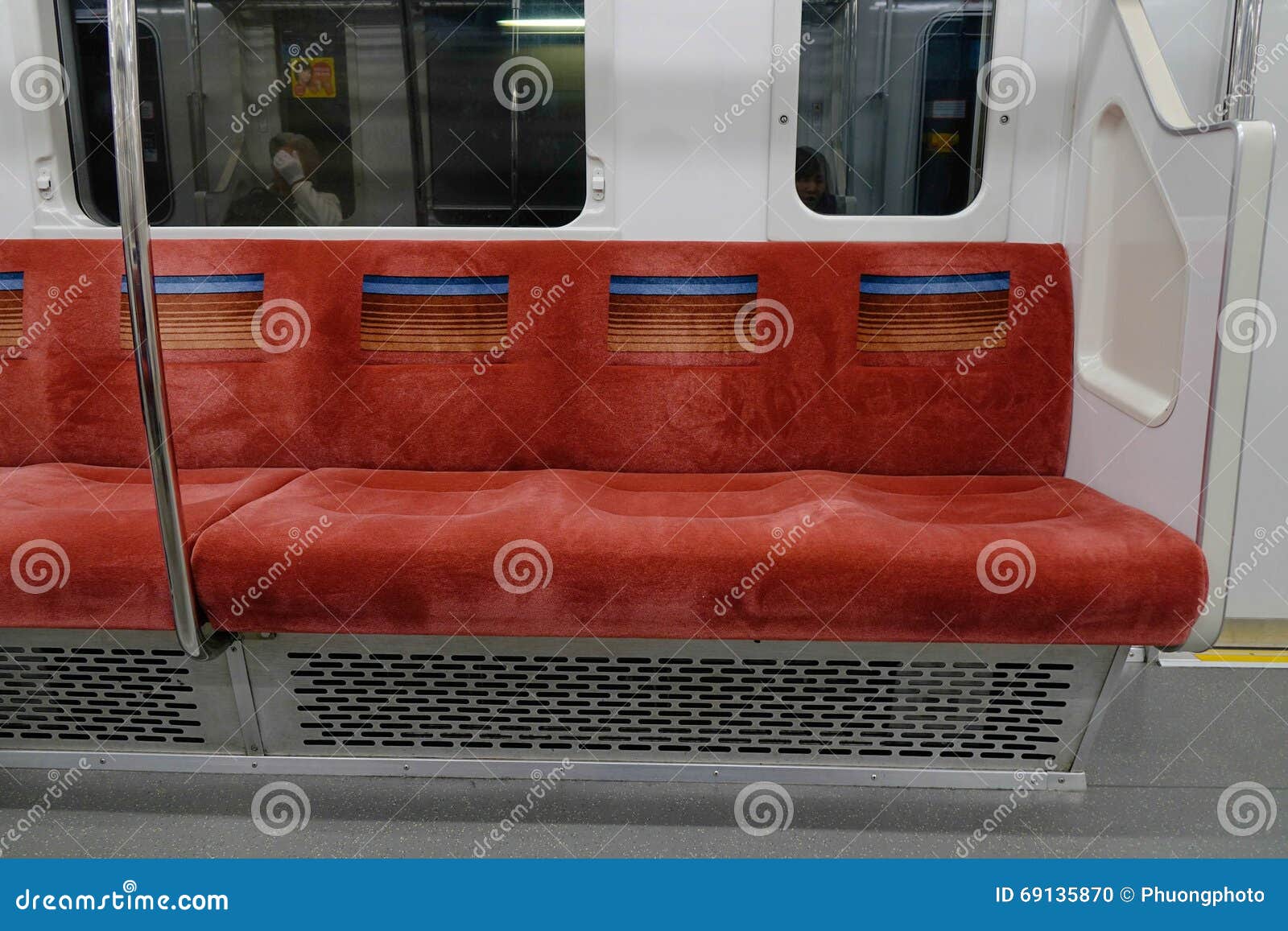 Chairs Inside Tokyo Metro Transit System in Tokyo Editorial Image ...