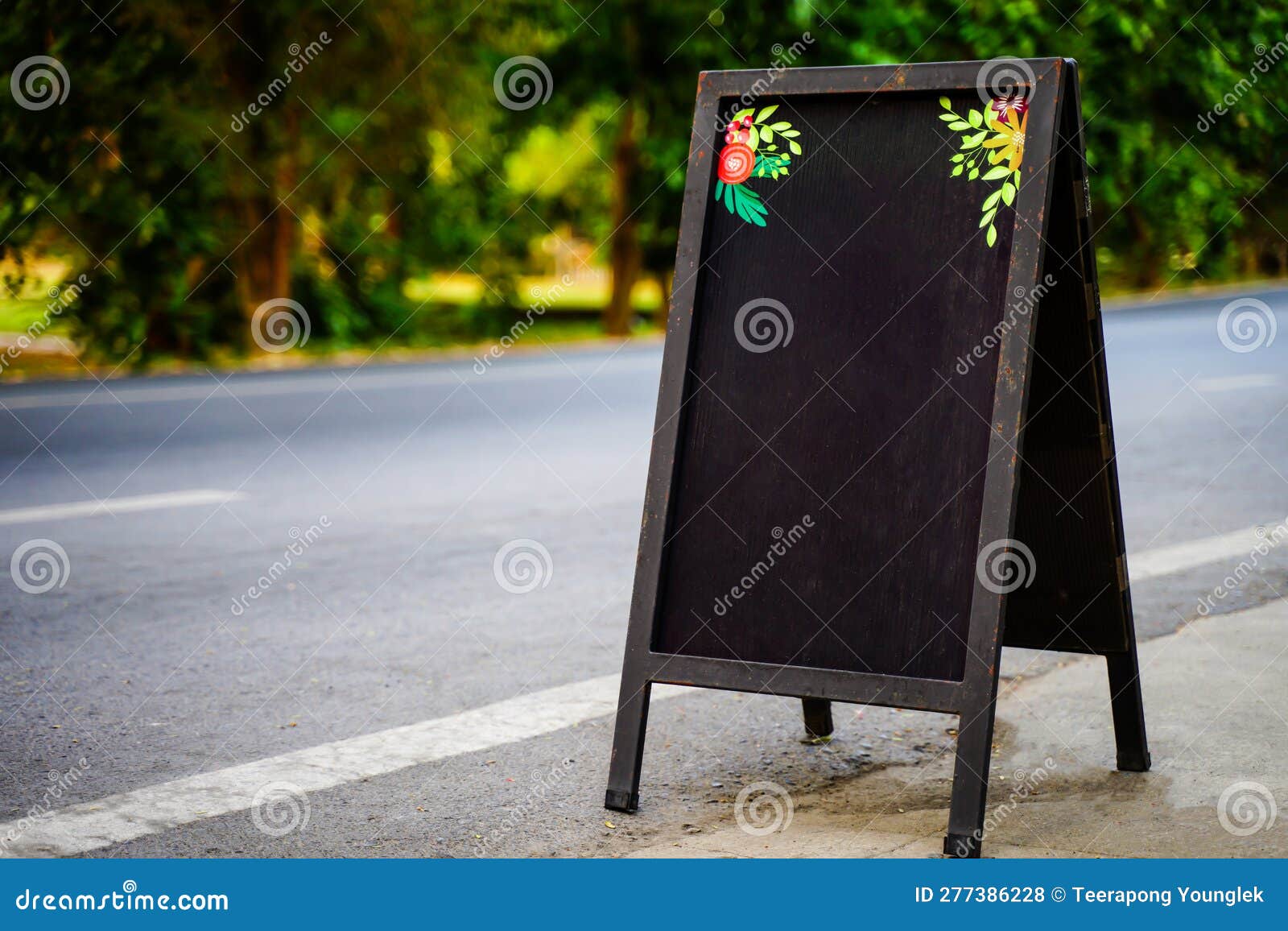 Restaurant Road Sign On Post Pole, Traffic Signage, Blue Isolated ...