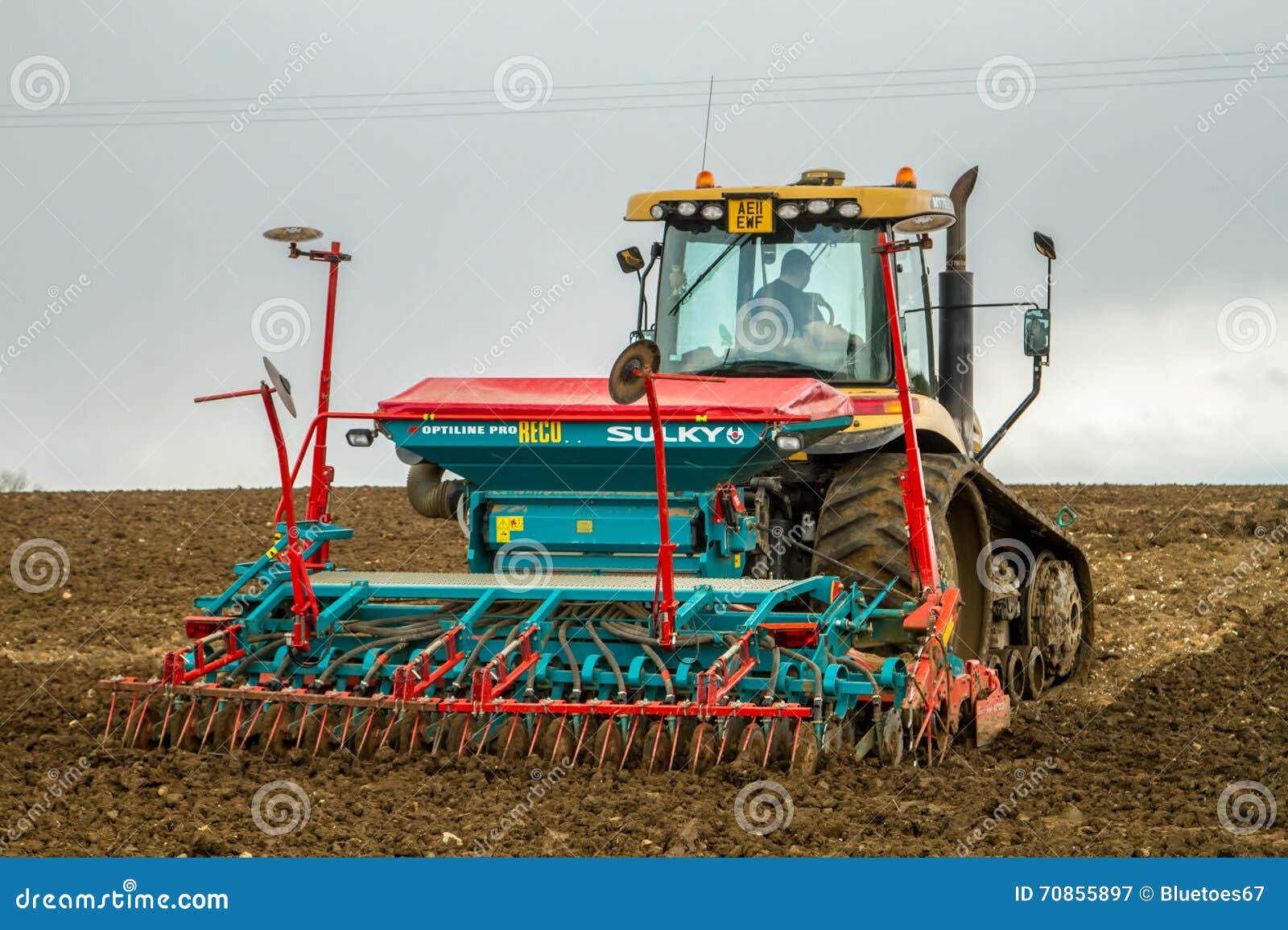 Challenger MT765C Tracked Tractor Drilling Seed in Field Editorial ...