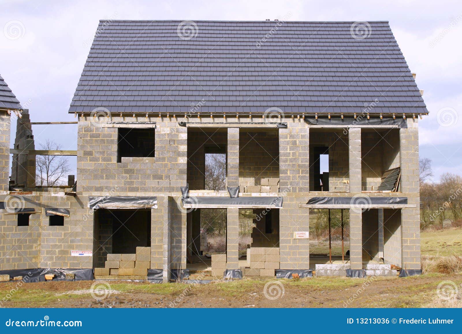 Chambre en construction photo stock. Image of trappe - 13213036