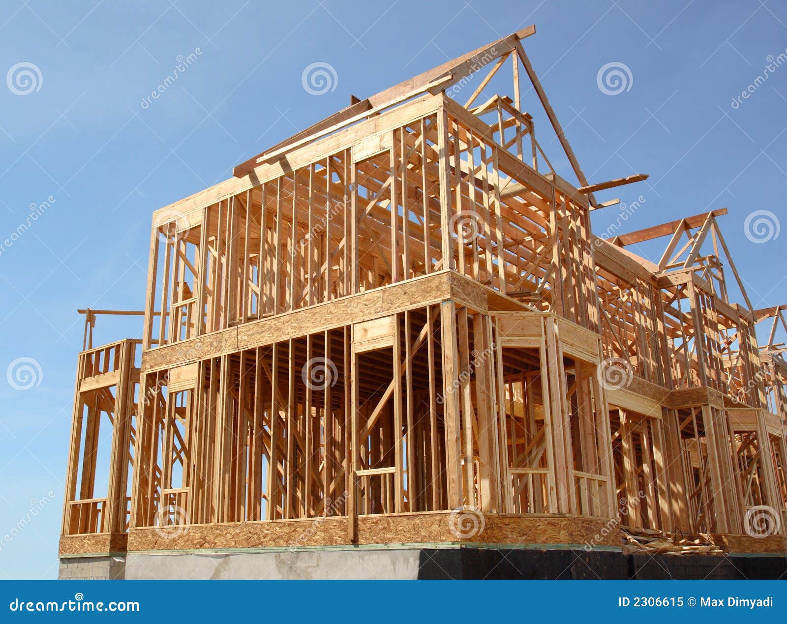 Chambre en construction image stock. Image du squelette - 2306615