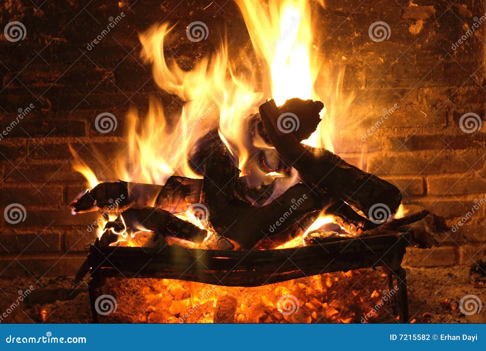 Chaminé foto de stock. Imagem de cinza, casa, lareira - 7215582