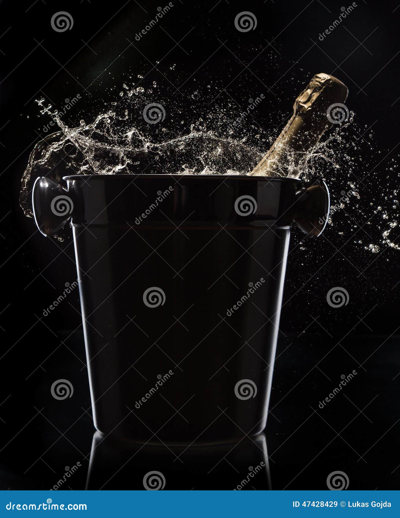 813 Champagne Bucket Black Background Stock Photos - Free & Royalty ...