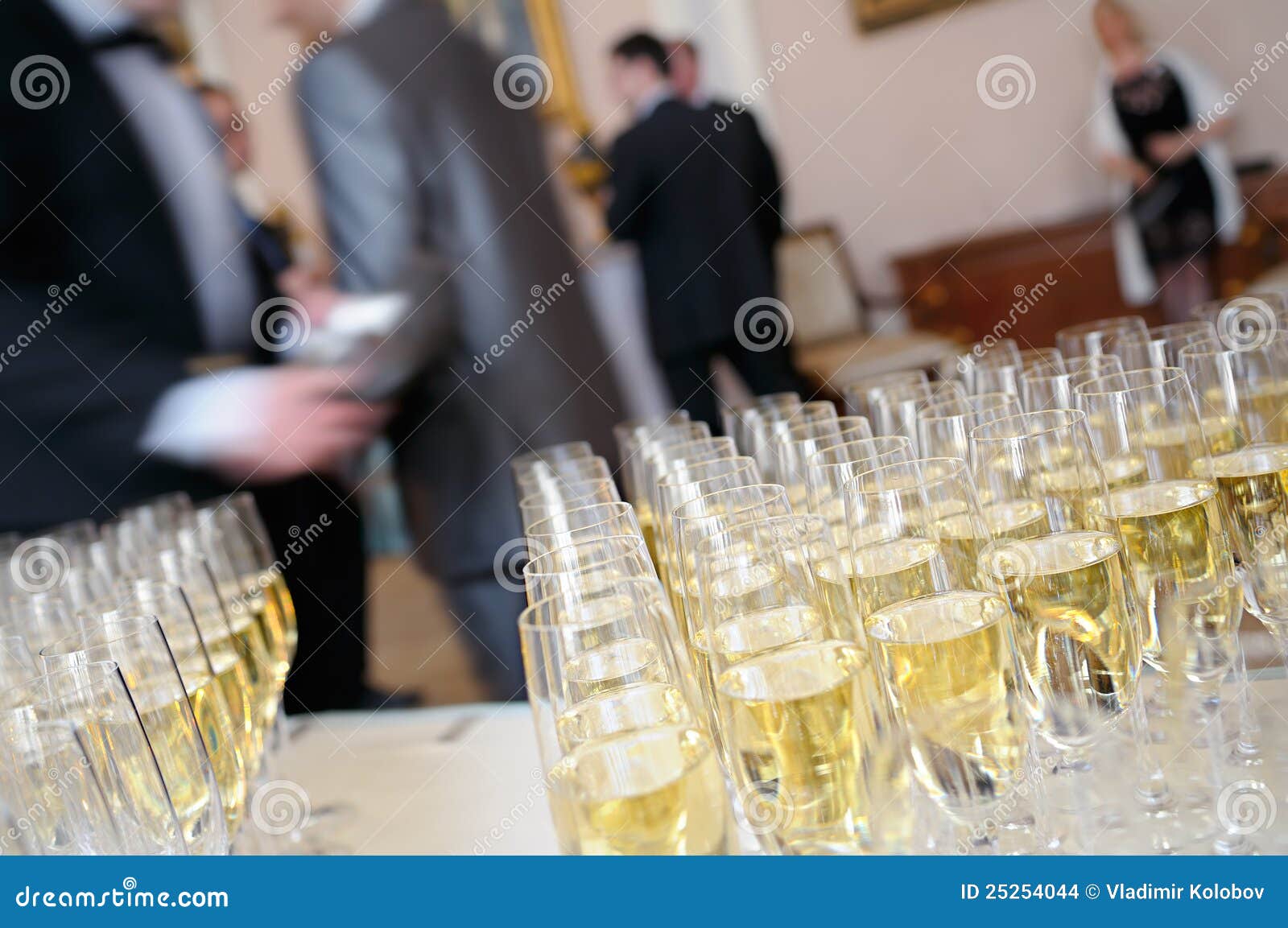 Champagne for Presentation. Stock Photo - Image of glass, drink: 25254044