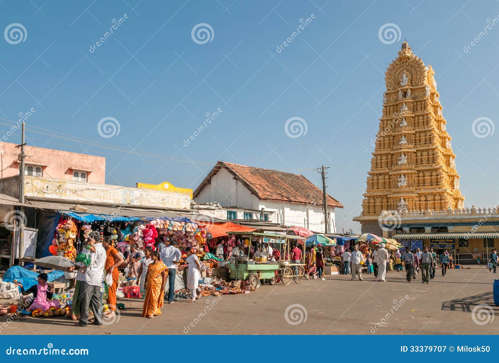 Chamundeshwari Temple - Mysore Editorial Photography - Image of ...