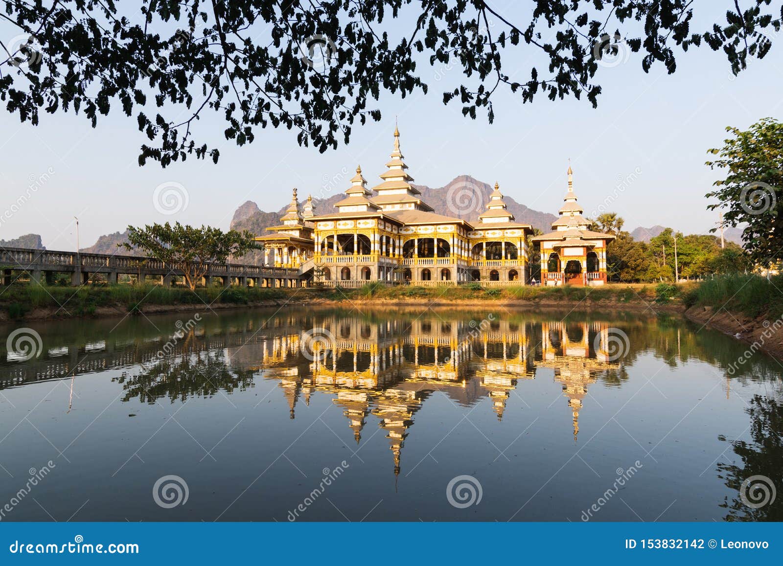 Chan Thar Gyi Temple Reflection in Water at Sunset in Hpa-an, Myanmar ...