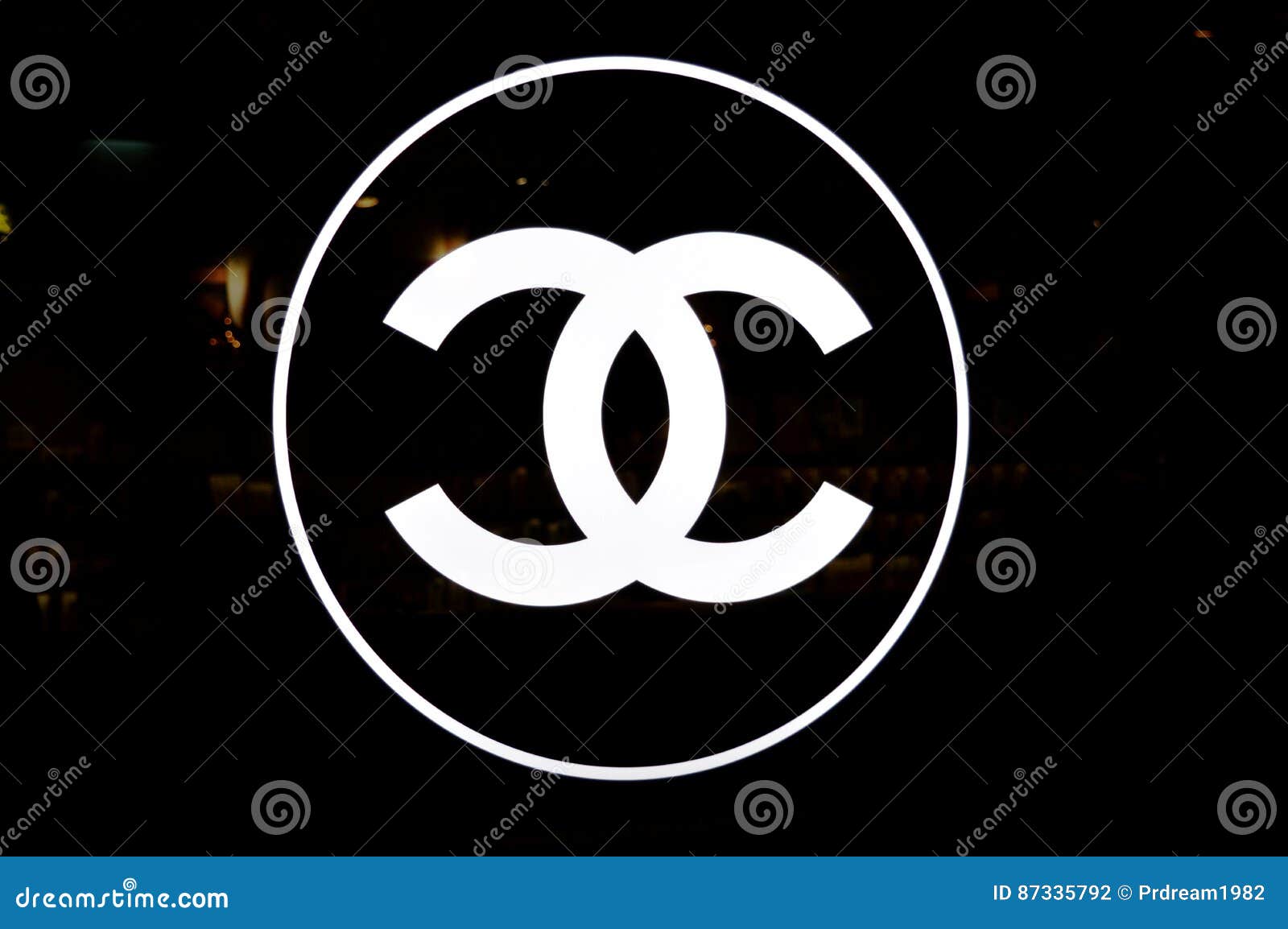 Chanel Symbol redaktionell arkivbild. Bild av skönhetsmedel - 87335792
