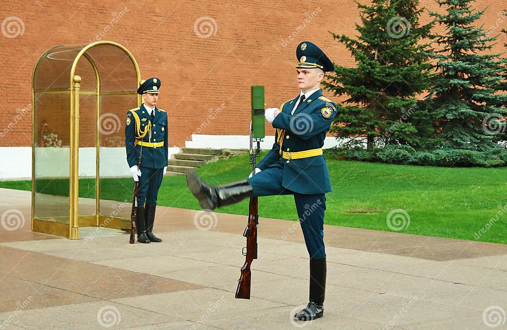 Change of the guard editorial stock image. Image of honor - 4232399