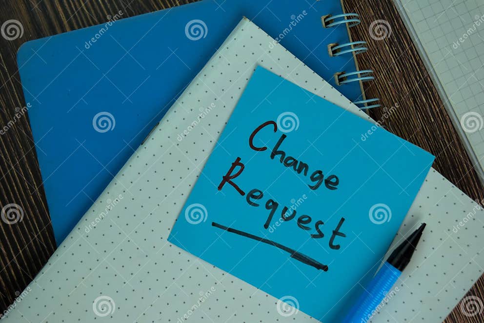 Change Request Write on Sticky Notes Isolated on Wooden Table Stock ...