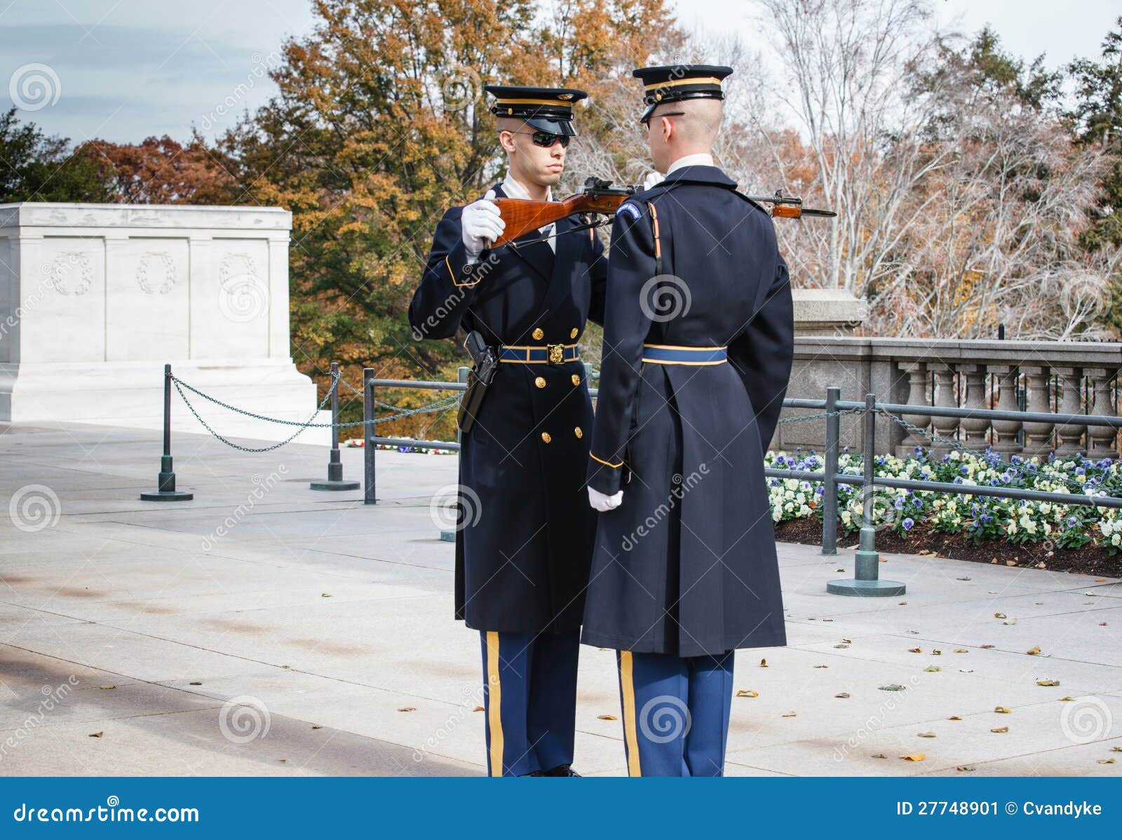 Changing of the Guard Arlington Cemetery Va Editorial Photo - Image of ...