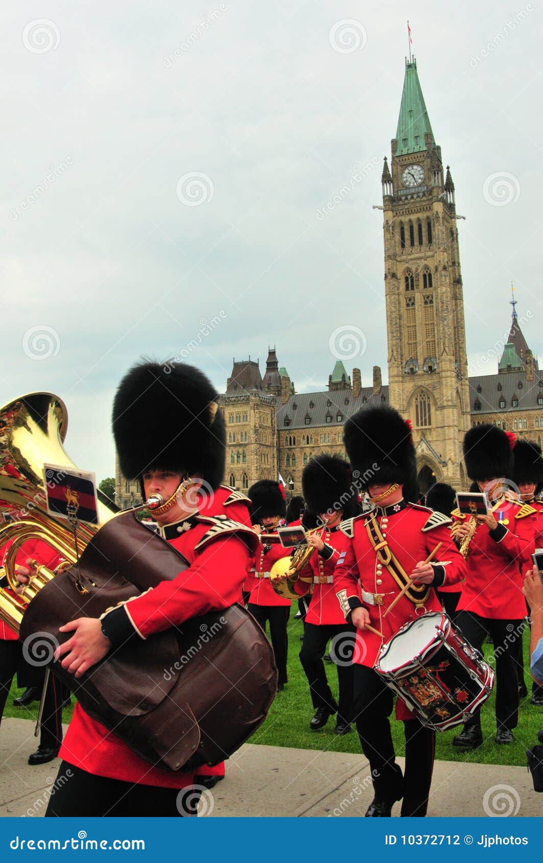Changing of Guard - Canada Parliament Editorial Photography - Image of ...
