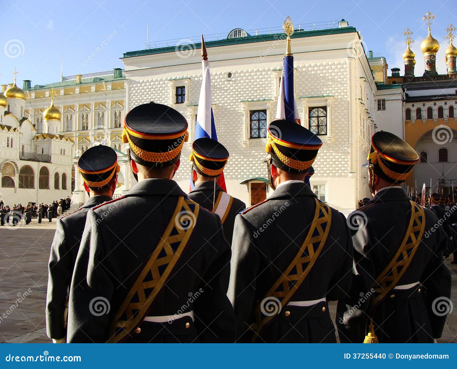 Changing of the Guards Ceremony, Moscow Kremlin Complex, Russia ...