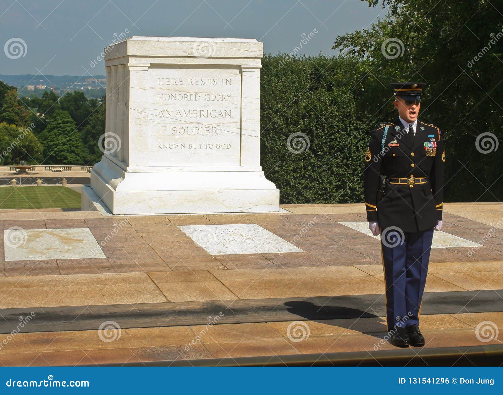 Changing of the Guards at the Tomb of the Unknown Soldier. Washington ...