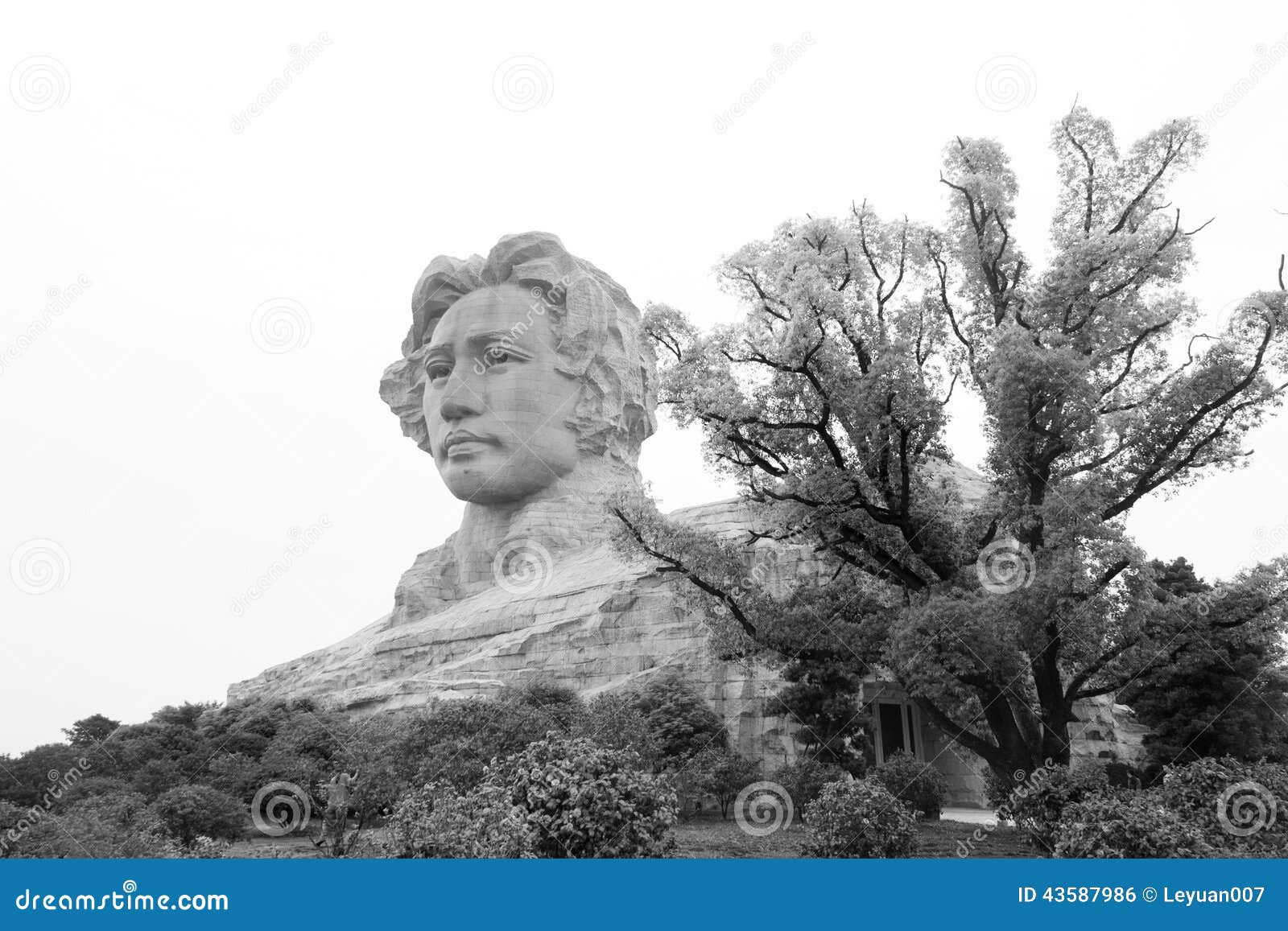 Changsha Orange Isle Young Mao Zedong Statue Stock Photo - Image of ...