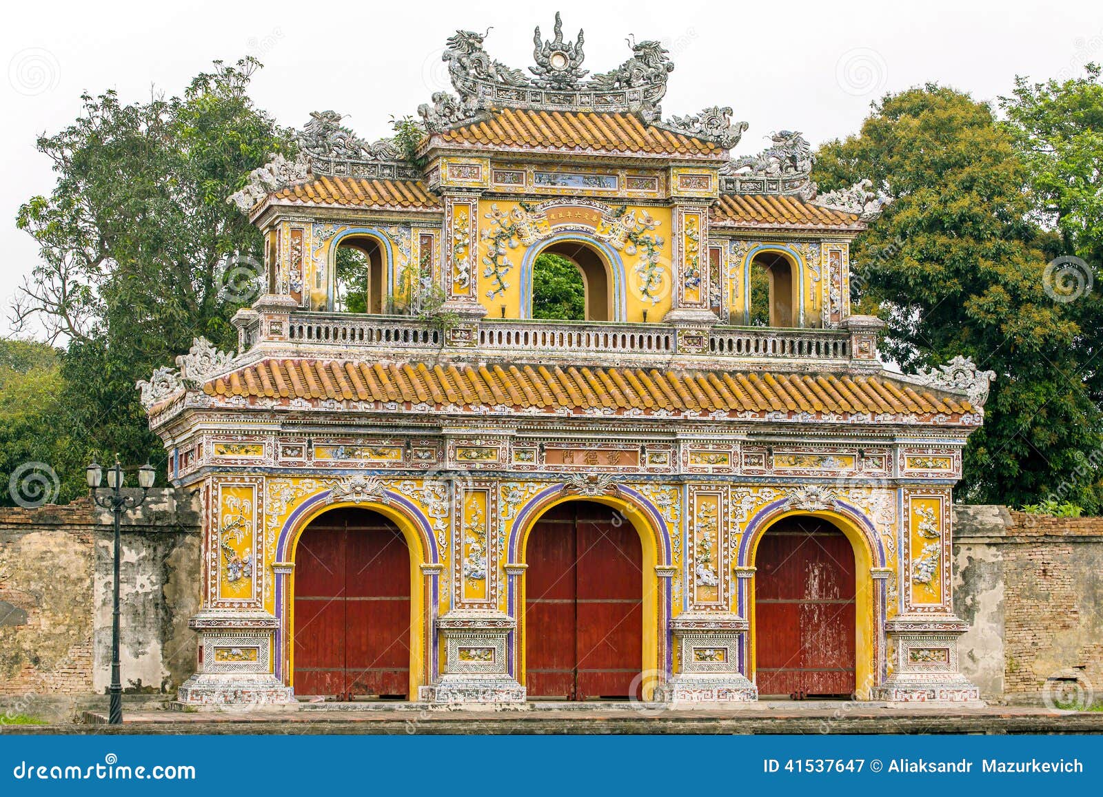 Taygate in der hue citadel stockbild. Bild von gatter - 41537647