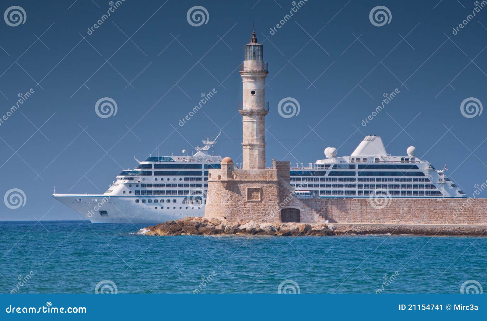 Chania lighthouse stock image. Image of buildings, creete - 21154741