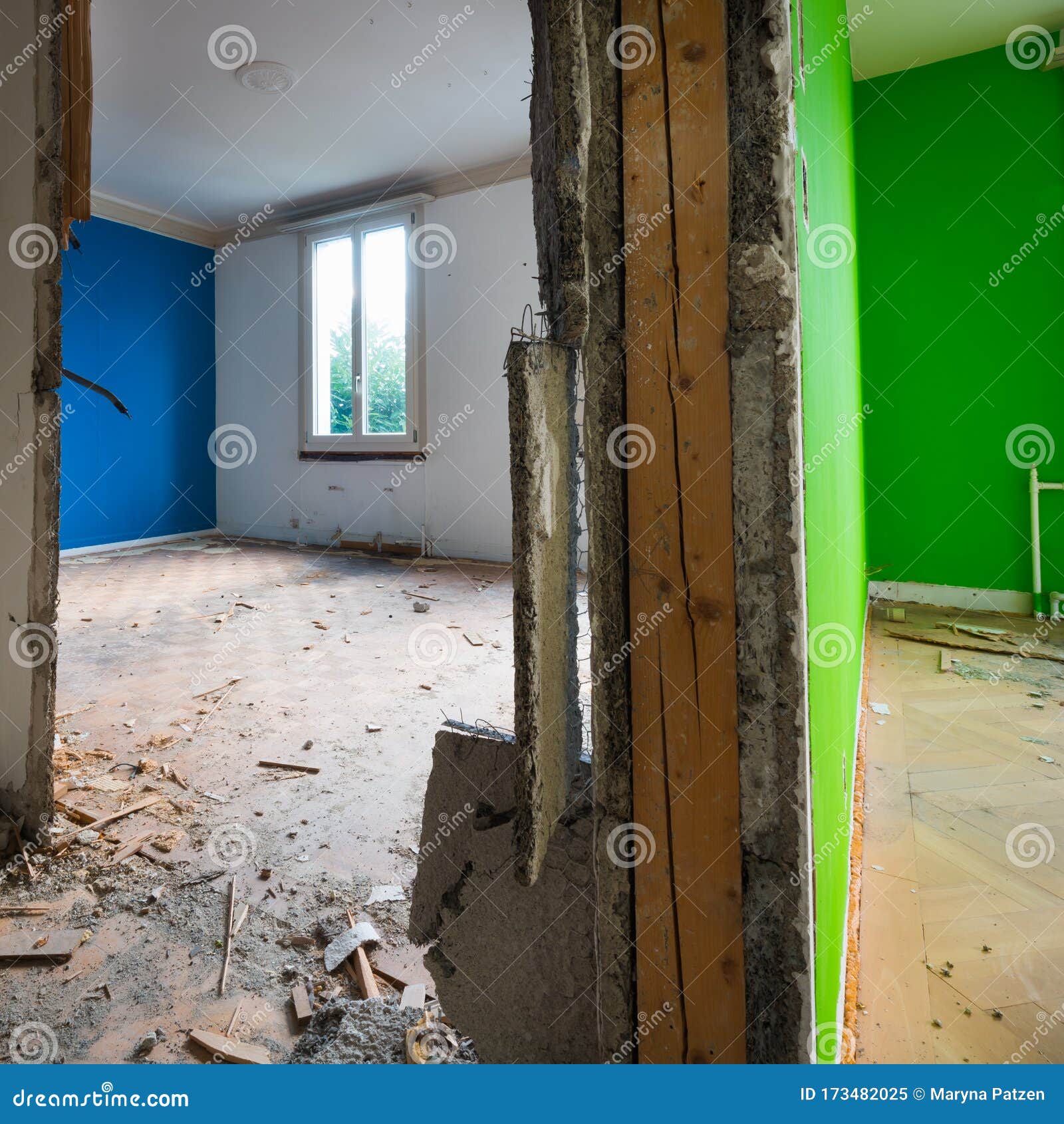 Chaos in an Abandoned House Stock Image - Image of house, broken: 173482025
