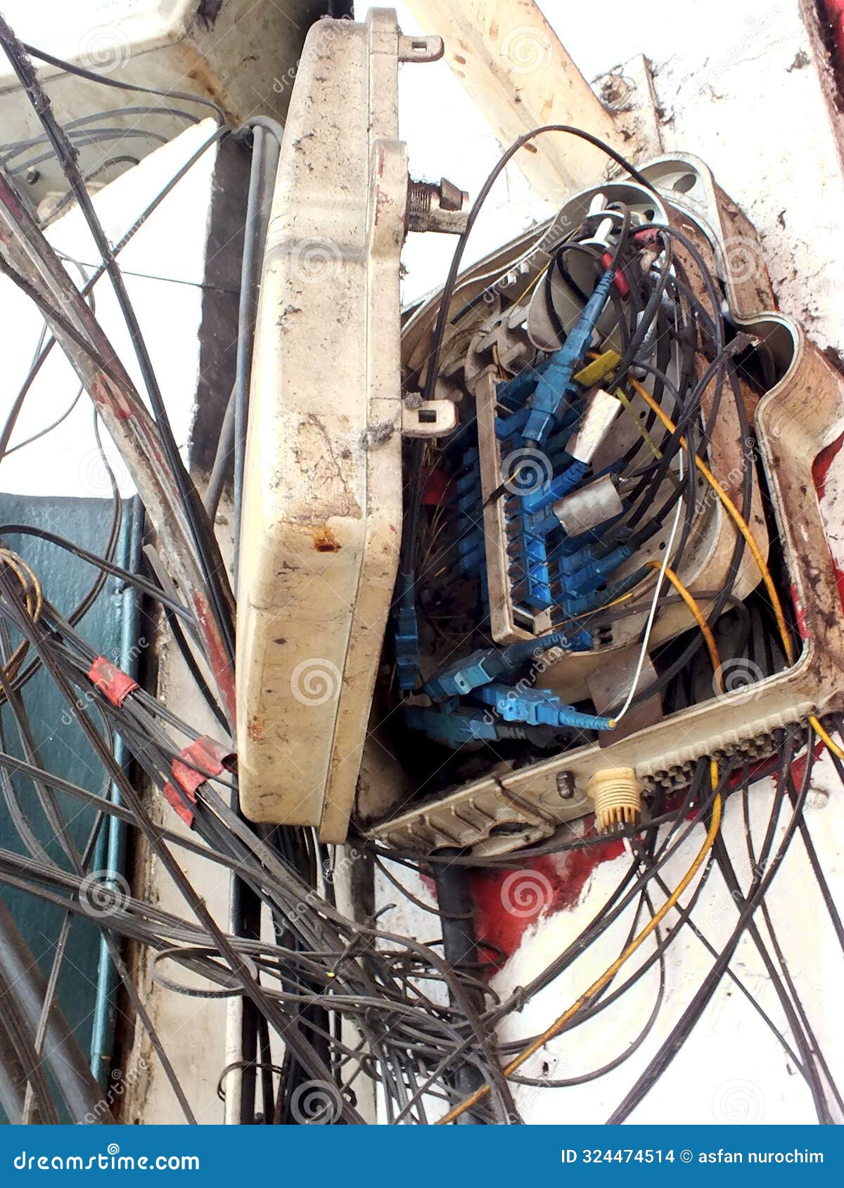 Chaotic Network of a Tangled Electrical Wires and Communication Lines ...