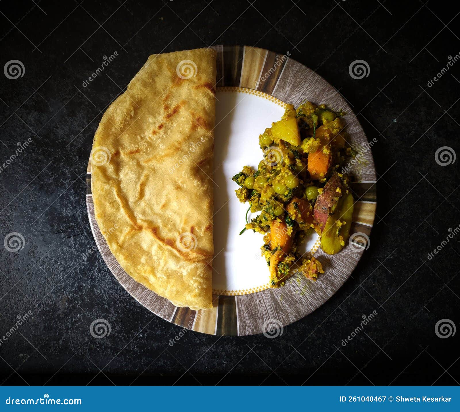 Chapati and Peas Carrot Sabzi Stock Image - Image of sabzi, chapati ...