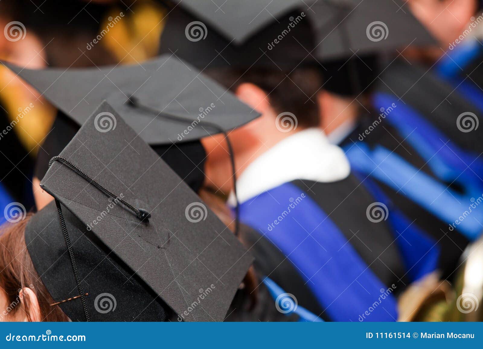 Chapeaux de graduation photo stock. Image du pente, texte - 11161514