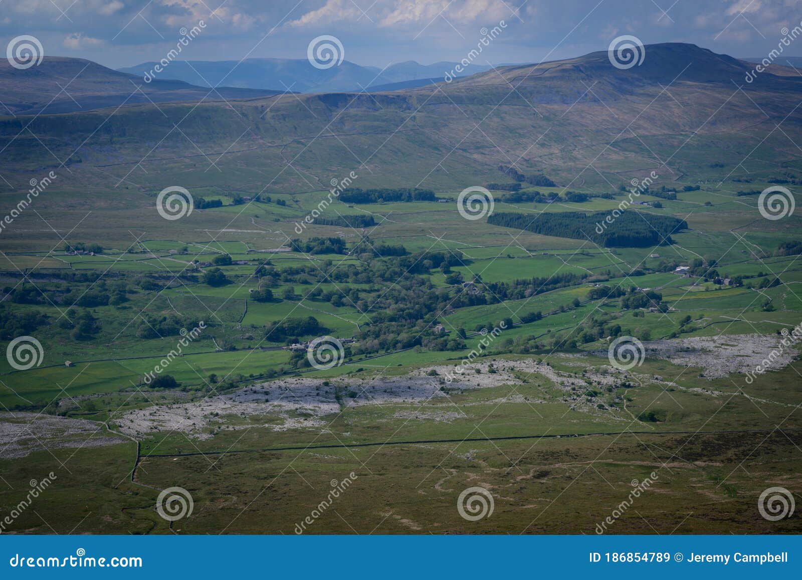 Chapel Le Dale and Whernside Stock Image - Image of healthy, lifestyle ...