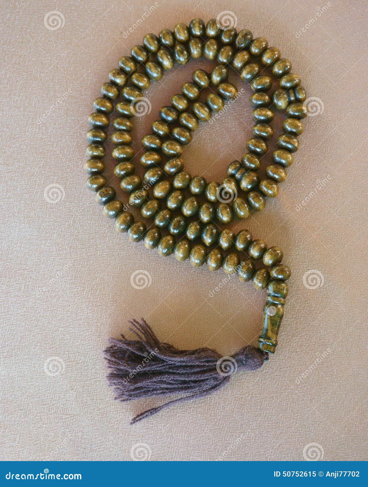 Chapelet musulman image stock. Image du objet, musulmans - 50752615