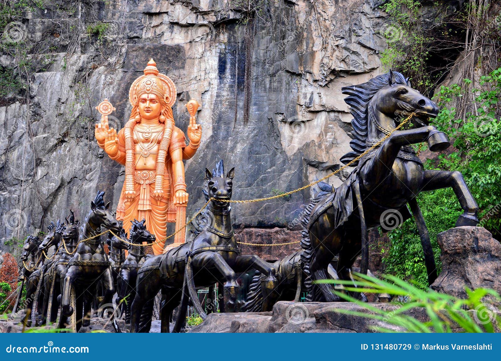 Char De Cheval En Kuala Lumpur Image stock - Image du cavernes, chevaux ...