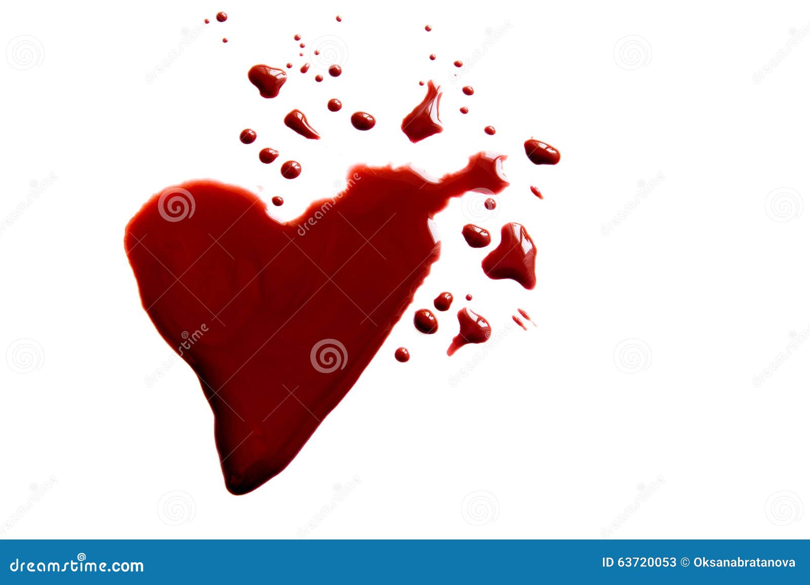 Charco Sangriento De La Forma Del Corazón Imagen de archivo - Imagen de ...