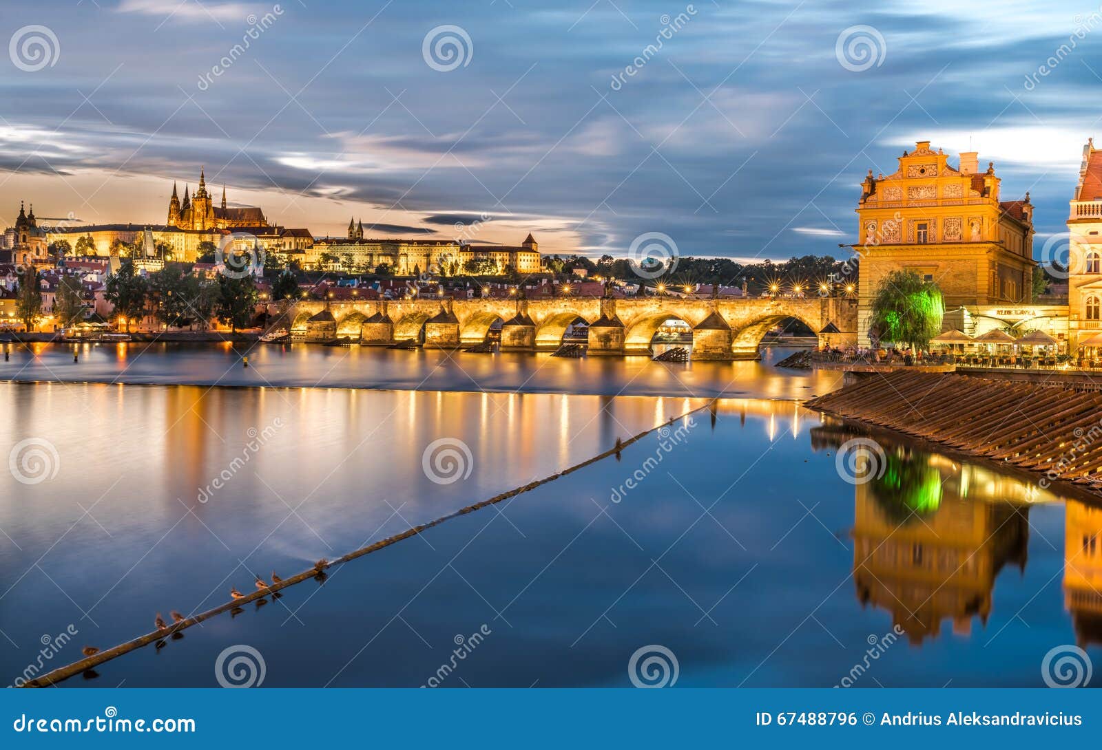 Charles Bridge at Night editorial photo. Image of river - 67488796
