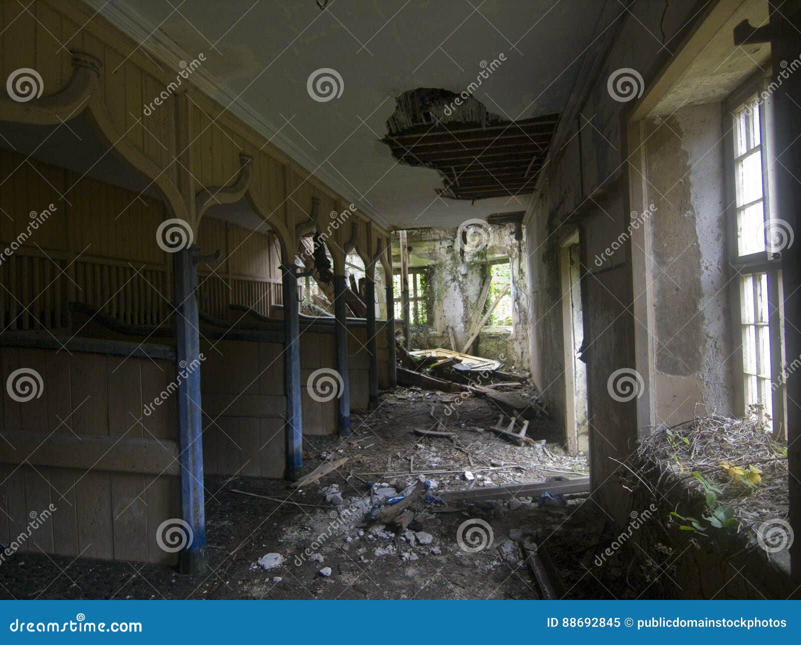 Charleville Castle Stables Picture. Image: 88692845