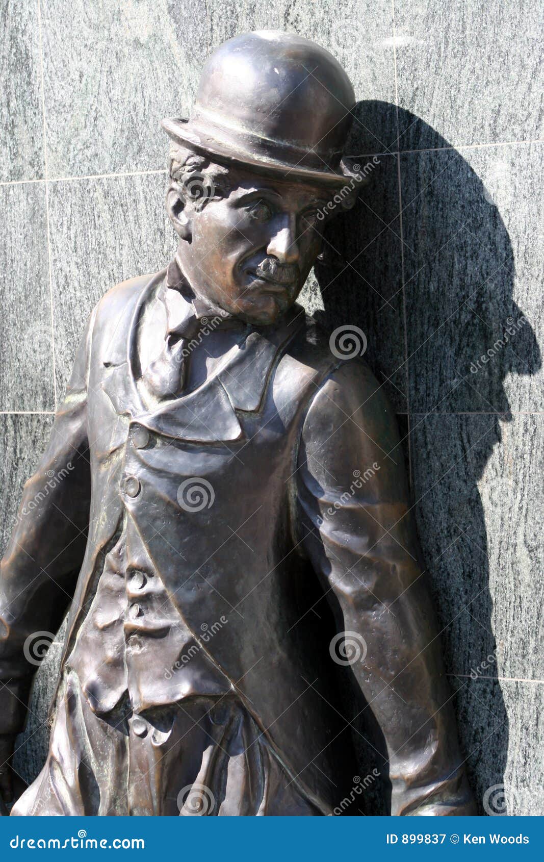 Charlie Chaplin statue editorial photography. Image of memory - 899837