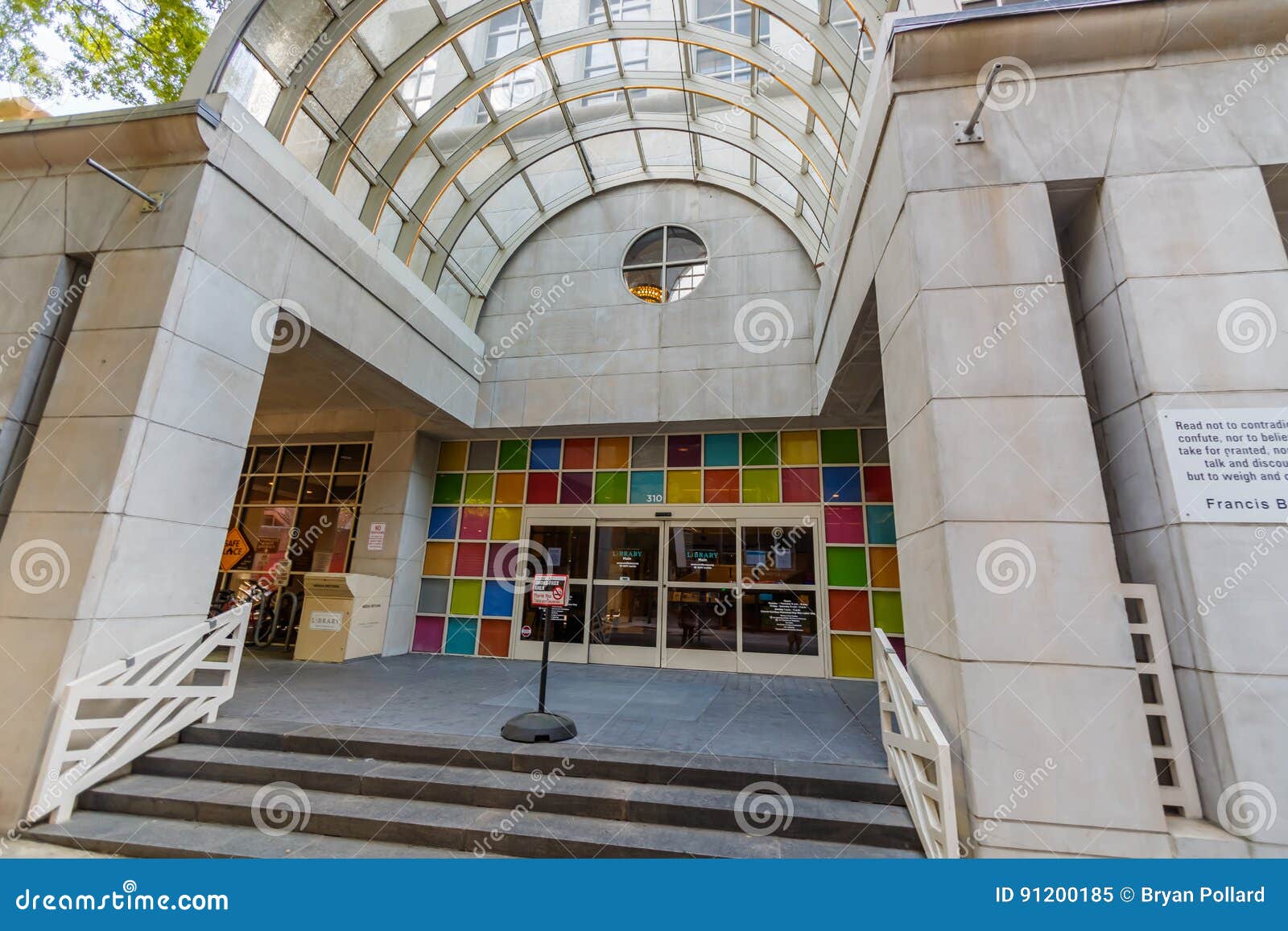 Charlotte Main Library imagen editorial. Imagen de blanco - 91200185