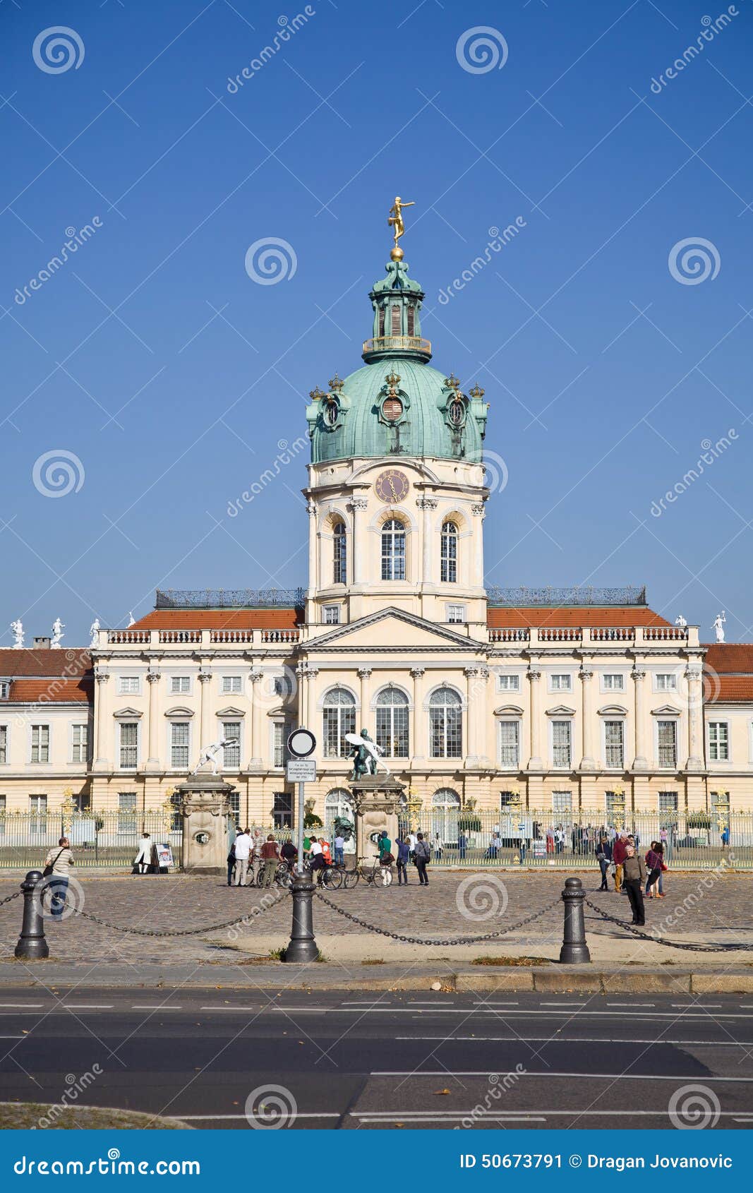 Charlottenburg castle editorial photo. Image of baroque - 50673791