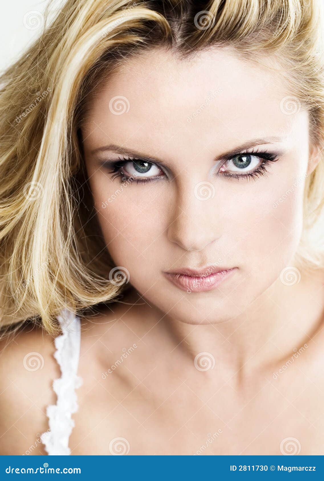 Charme photo stock. Image of jeune, femelle, attrayant - 2811730