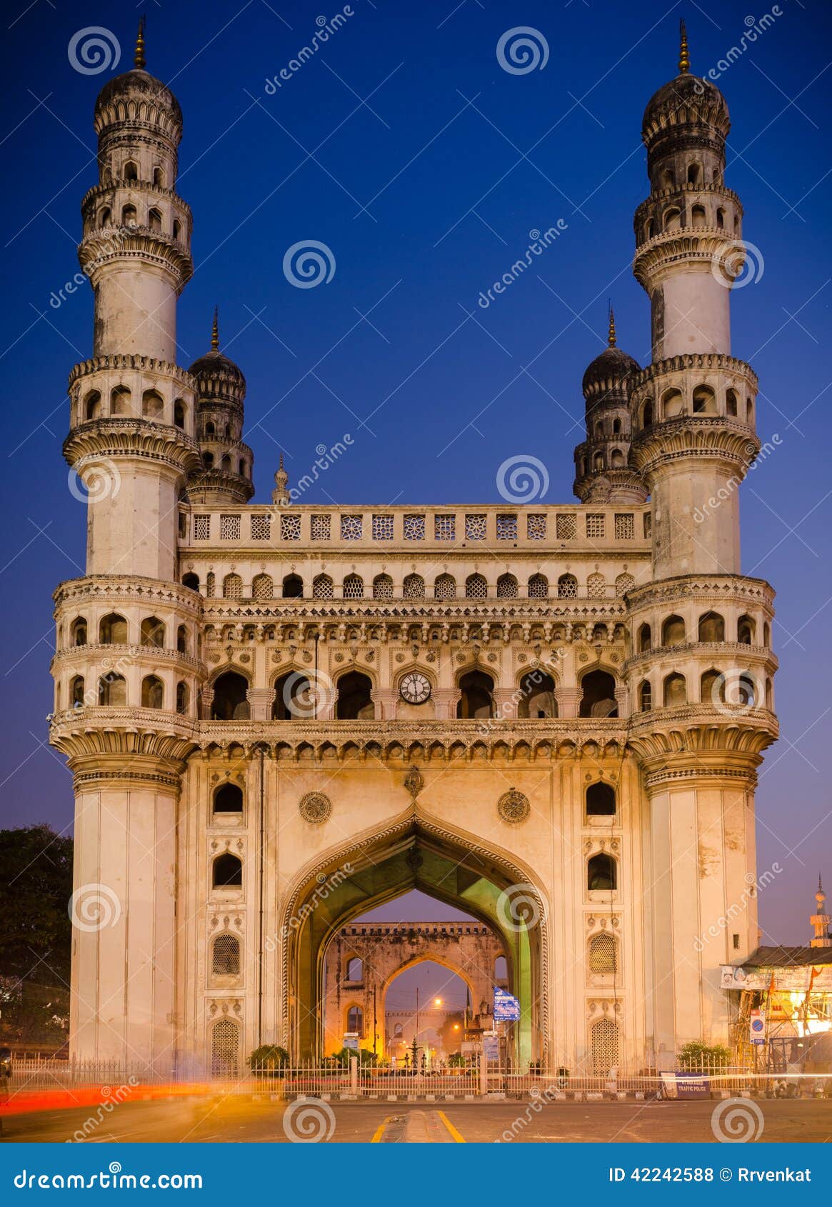 Charminar Hyderabad, La India Foto de archivo - Imagen de minarete ...