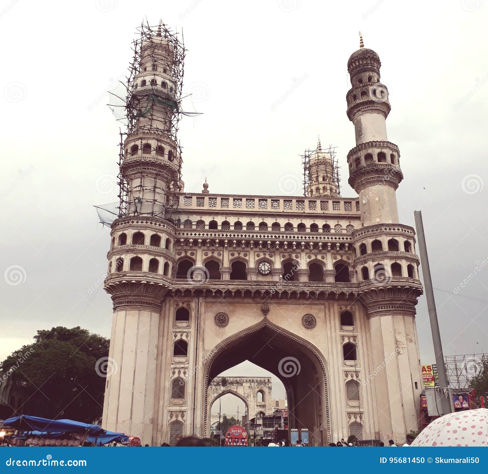 Charminer Hyderabad La INDIA Imagen editorial - Imagen de india ...