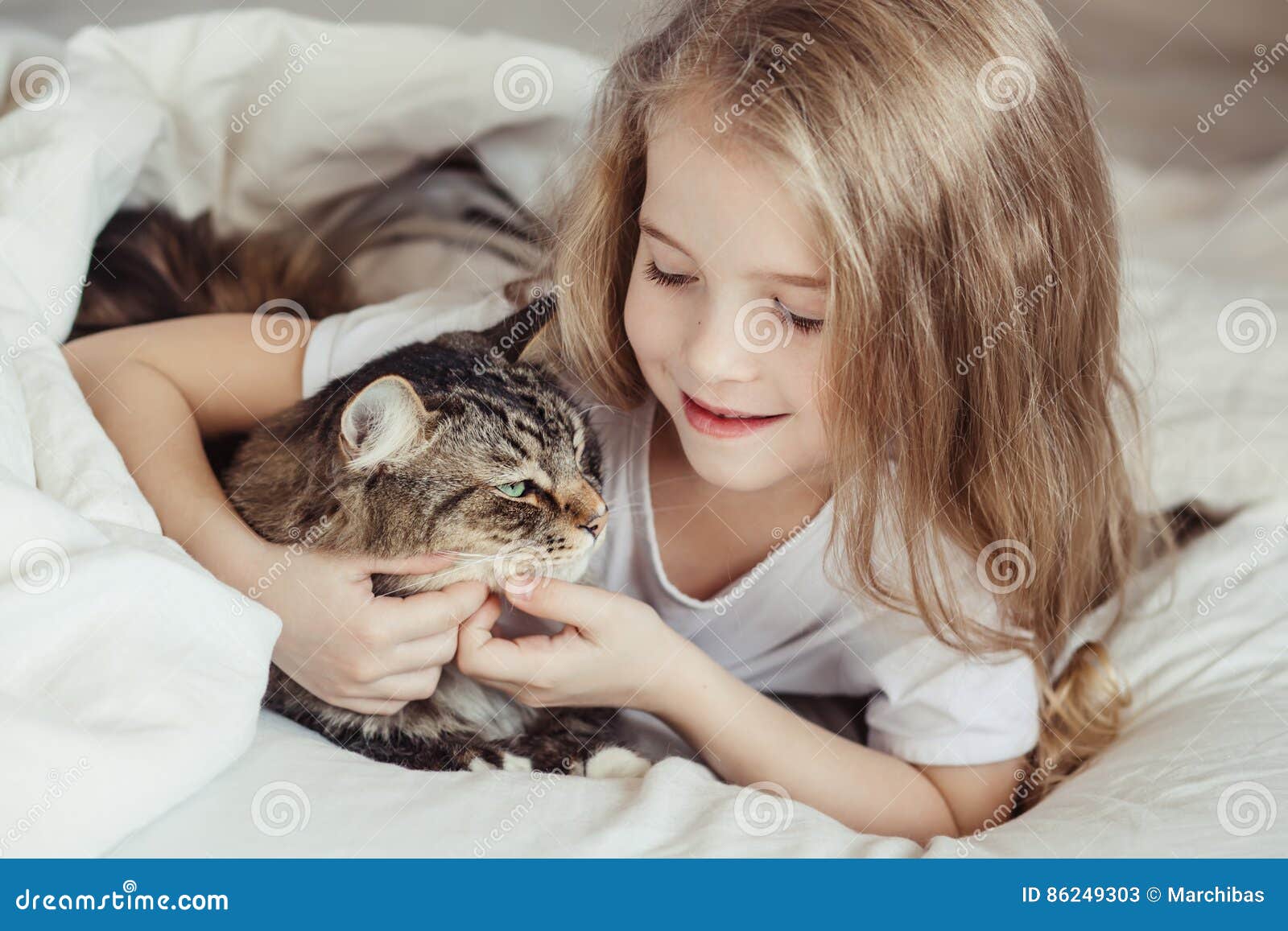 Charming Little Girl Hugging Her Cat Stock Image - Image of hold, cute ...