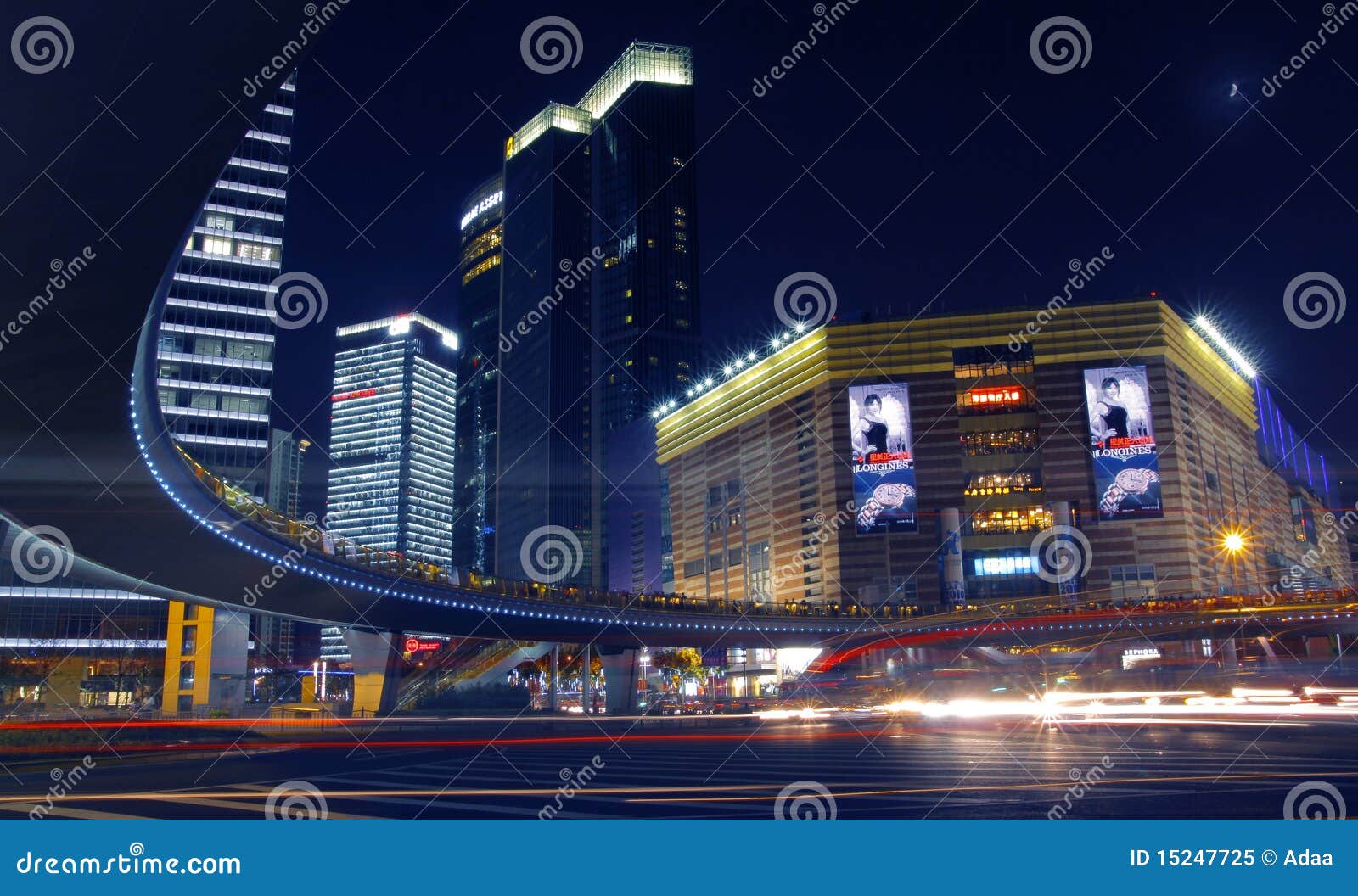 Charoen Lotus Store in Lujiazui Editorial Image - Image of chinese ...