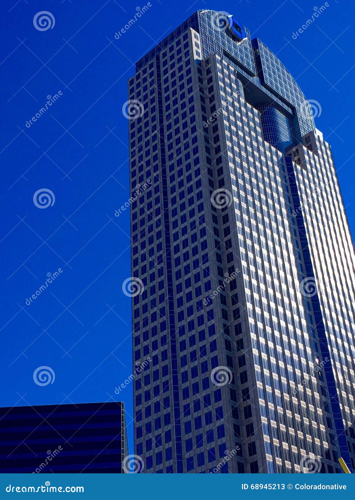 Chase Bank Building Sign And Logo Editorial Image | CartoonDealer.com ...