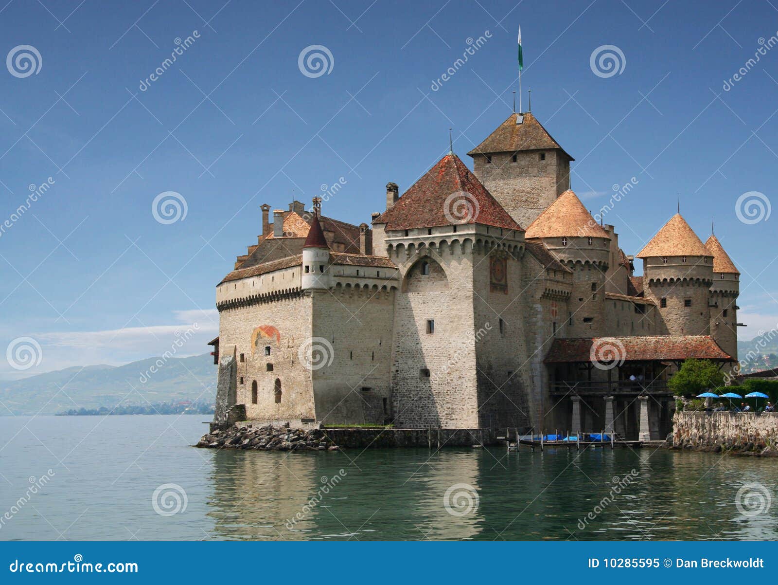 Chateau Chillon in Switzerland Editorial Image - Image of fort, tower ...