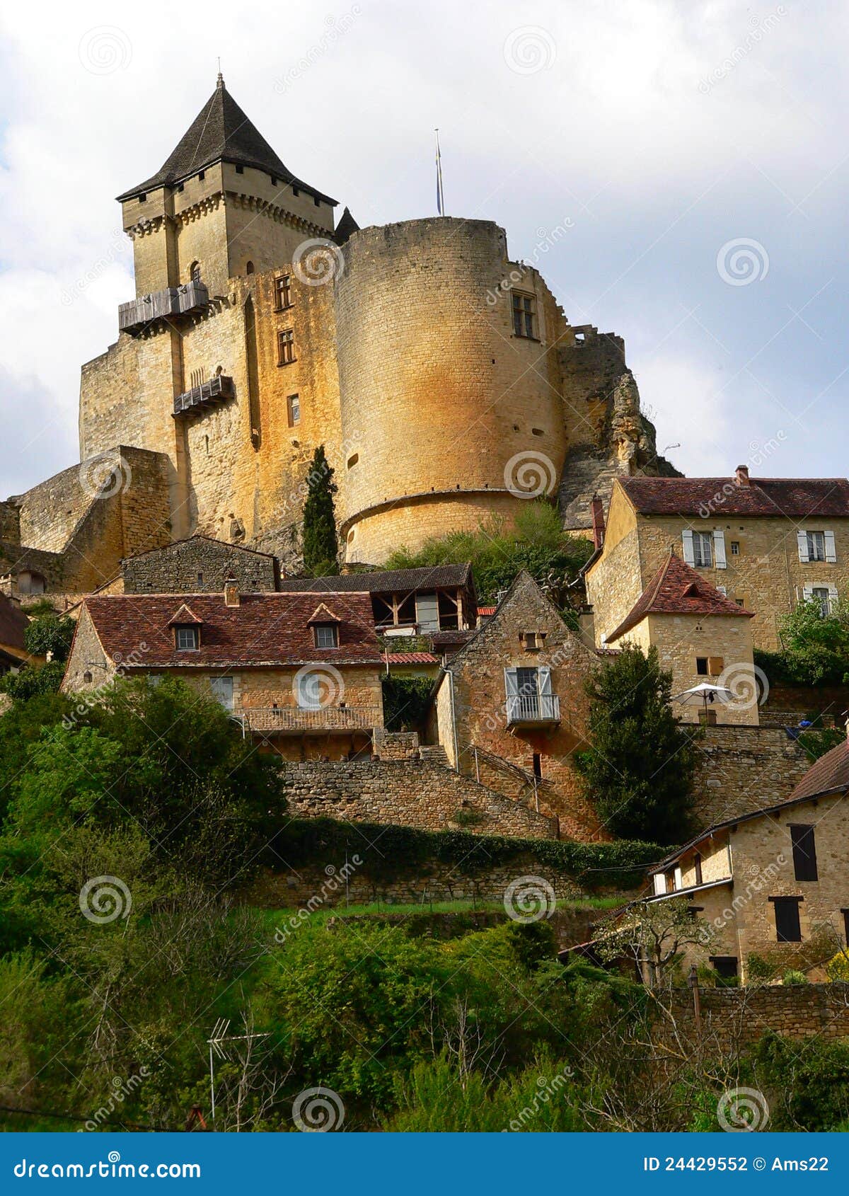 Chateau De Castelnaud-La-Chapele (Francia) Fotografia Stock - Immagine ...