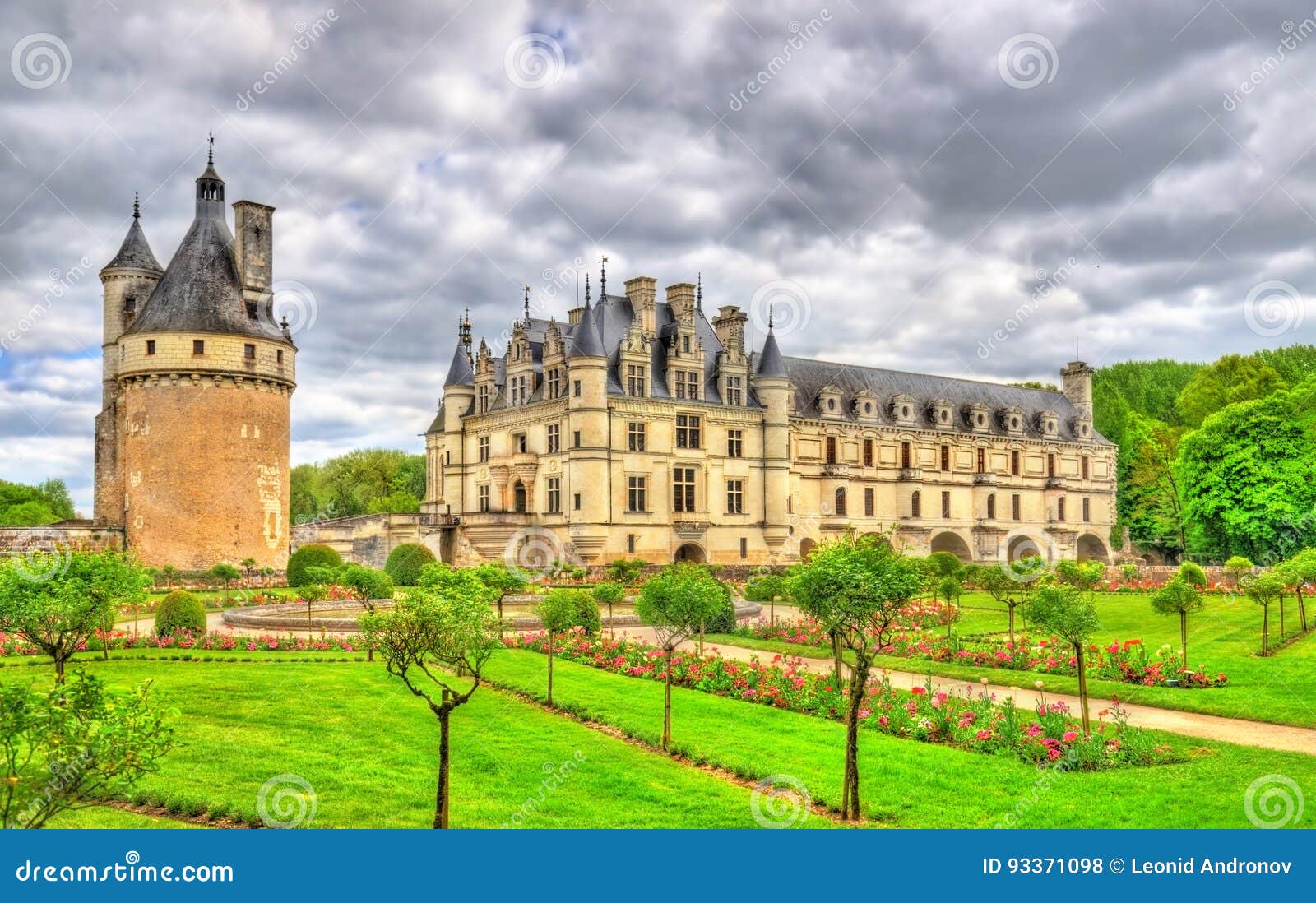 Chateau De Chenonceau on the Cher River - France Stock Photo - Image of ... Chateau De Chenonceau on the Cher River - France Stock Photo - Image of ...
