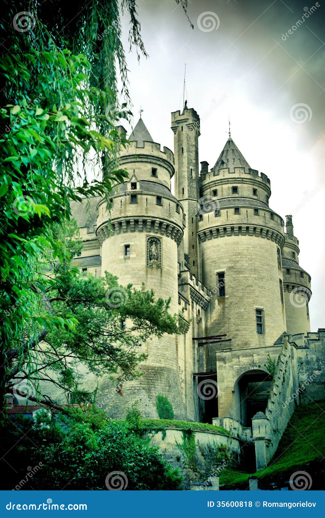 Chateau de pierrefonds stock photo. Image of europe, heritage - 35600818