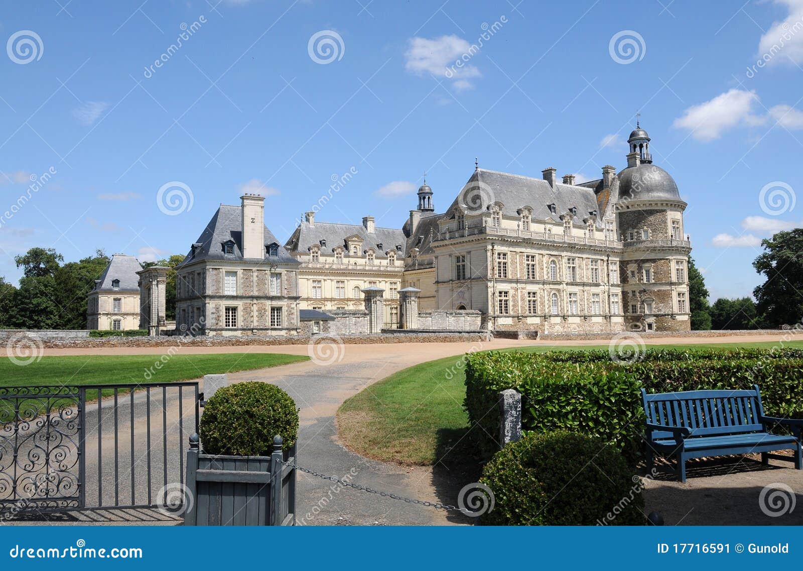 Chateau de Serrant stock image. Image of valley, castle - 17716591