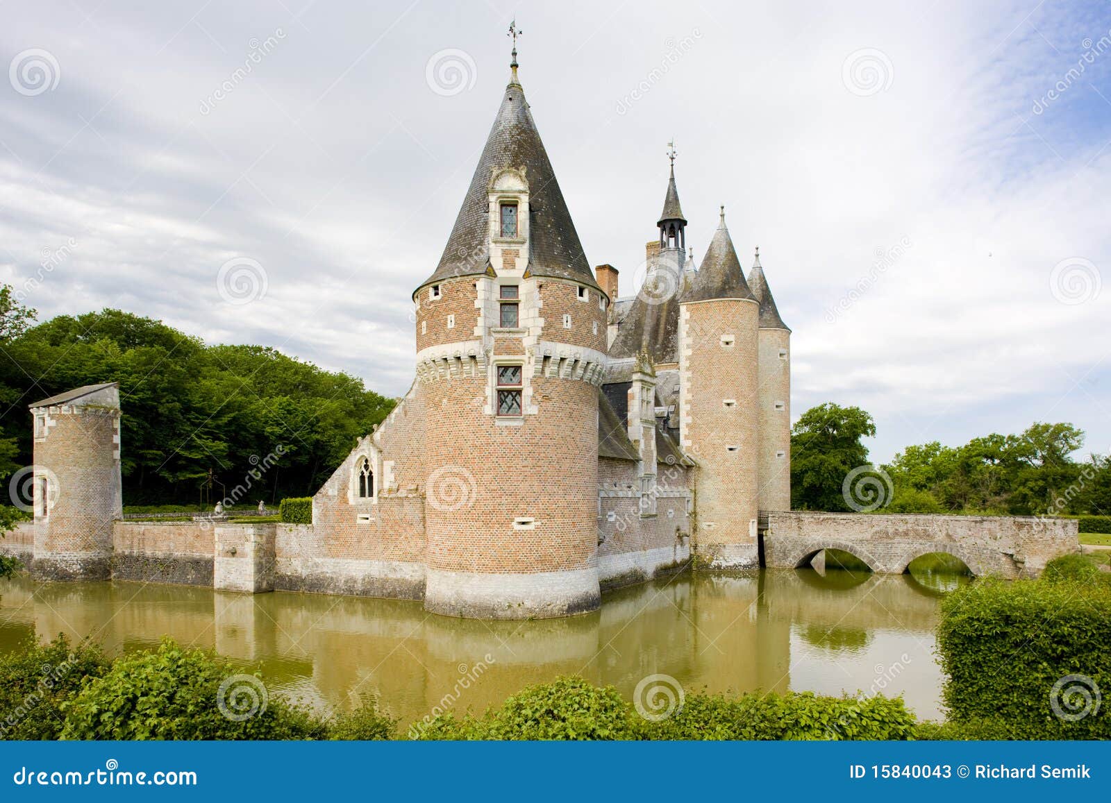 Chateau du Moulin stock image. Image of architecture - 15840043