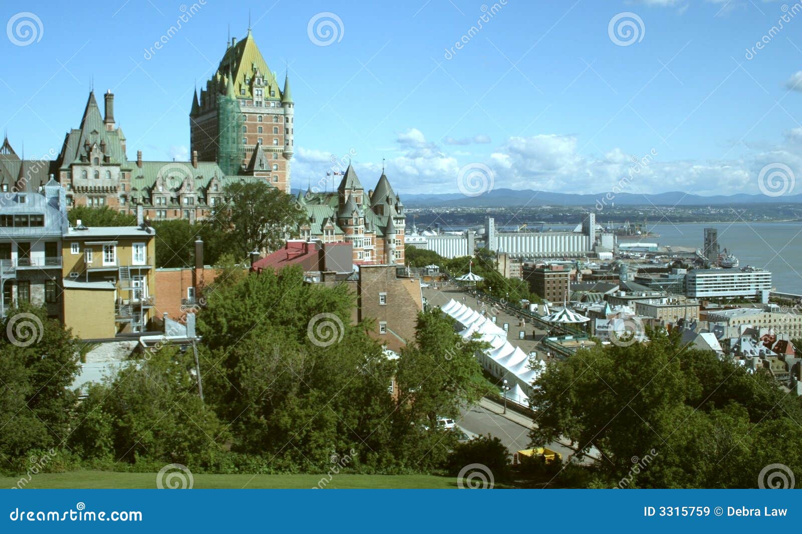 Chateau Frontenac Canada stock image. Image of resort - 3315759
